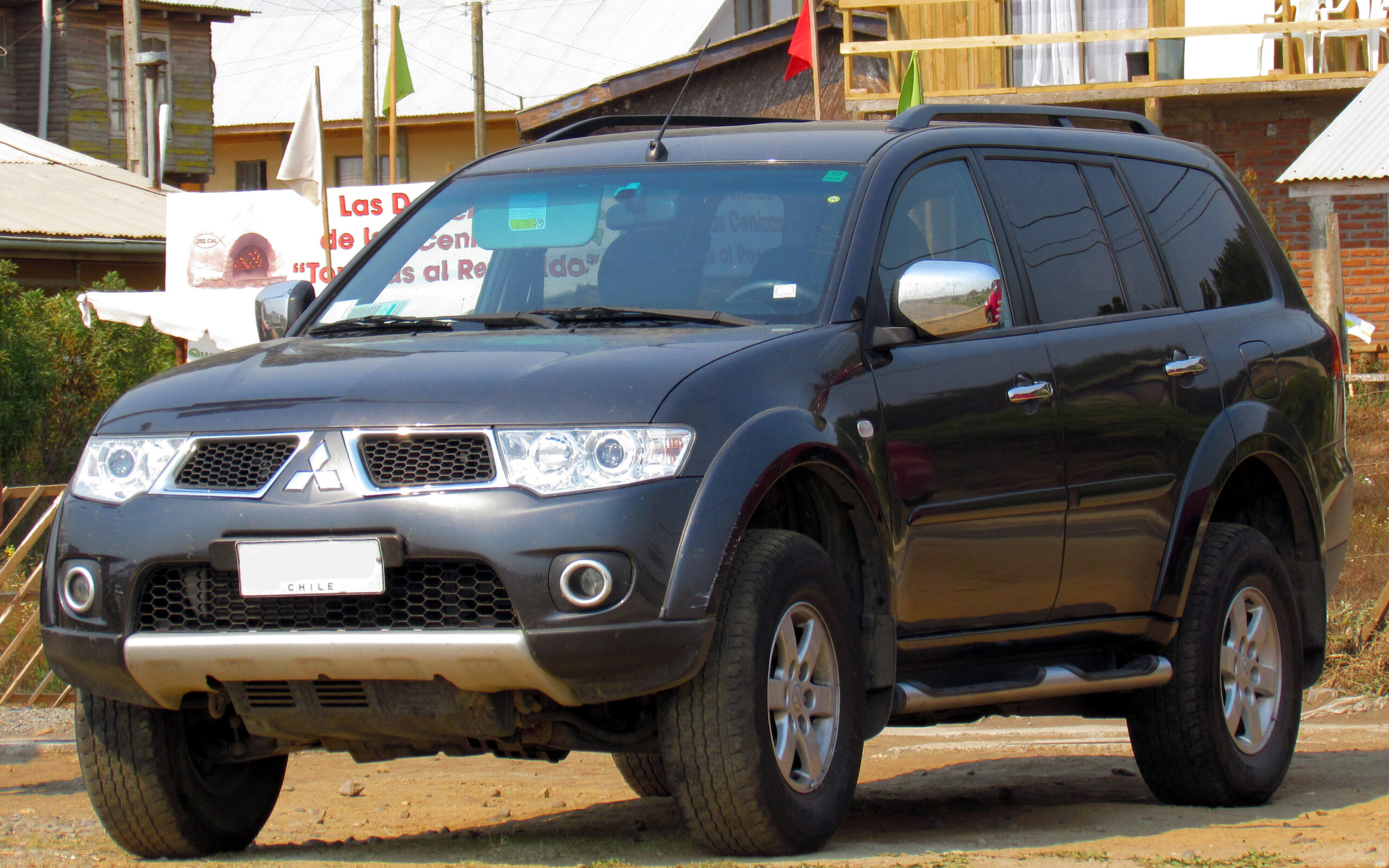 Mitsubishi Montero Sport - Ryno Cars
